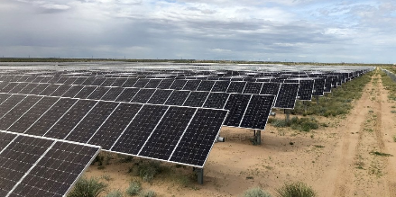 RWE bringt 100 MW-Solarkraftwerk in den USA ans Netz
