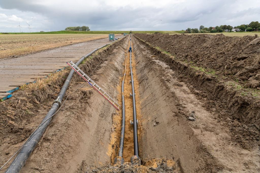 Weltpremiere: Stromverbindung SuedOstLink erhält kunststoffisolierte ...