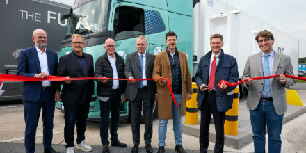 Megawatt-Laden für Lkw vor dem Durchbruch - Erste ...