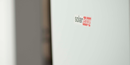Solaredge-Aktie unter Druck: Insolventer Kunde und 300 Mio. USD ...